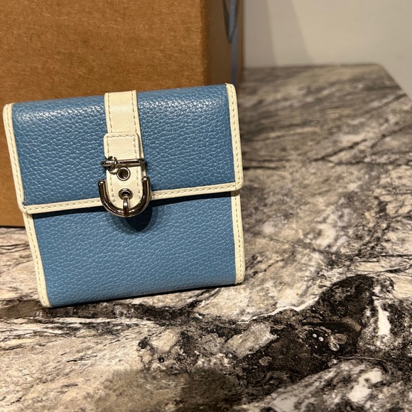 Coach | Accessories | Vintage Coach Blue And Cream Leather Wallet ...
